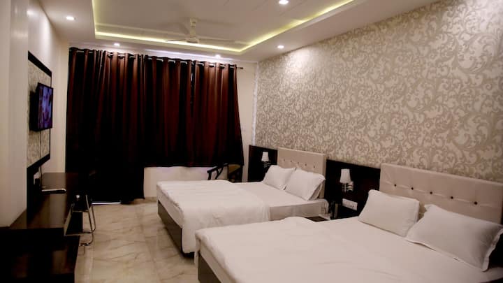 Hotel Khatana Palace|family Suit - Kota