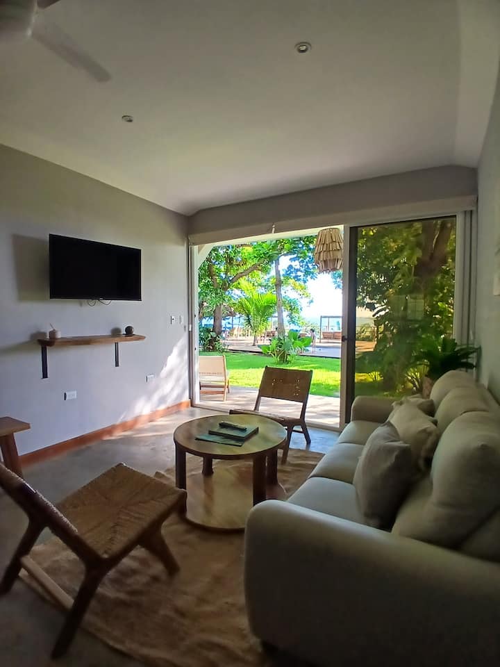 Deluxe Studio W Hot Water #5 Pool & Ocean View - El Salvador