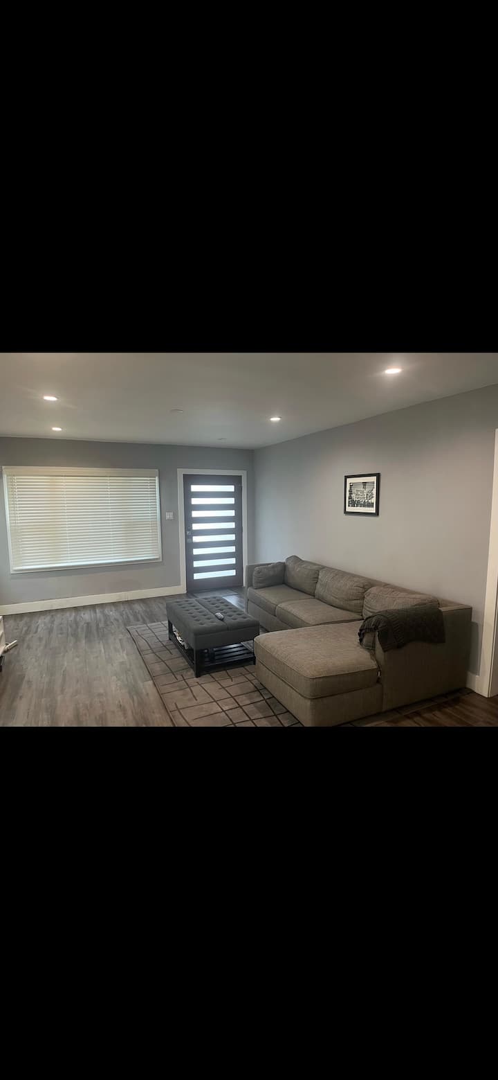 Entire Cozy 2br Home In Hollywood Studio District - Burbank, CA
