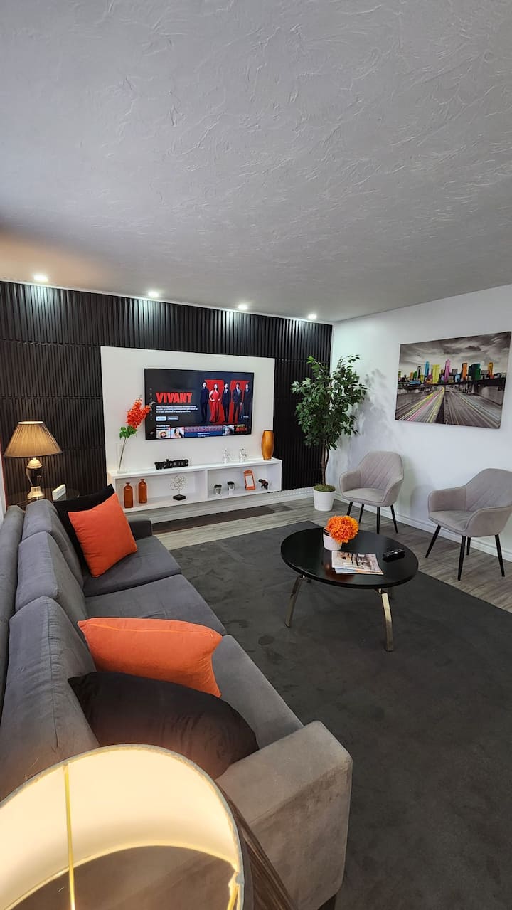 Orange Dream - Style And Comfort - Moncton