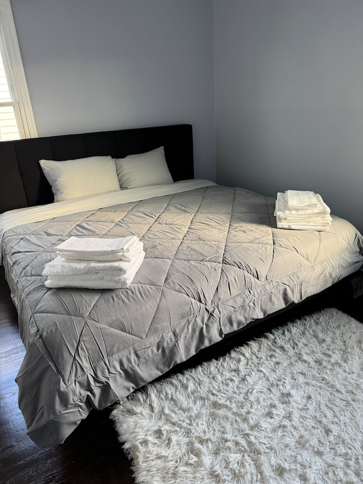 Cozy Up In Nyc! A Quiet Oasis - Staten Island, NY