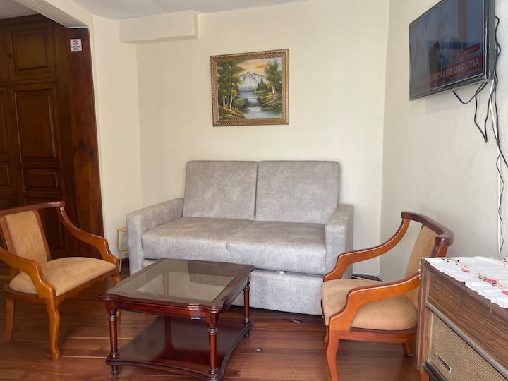 Suite Confortable 4 Pers. Sector Remigio Crespo - Cuenca