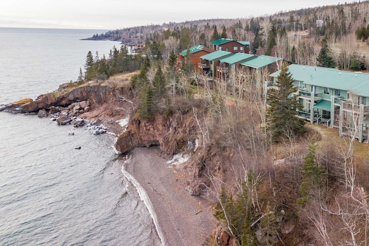 Lake Superior Escape - Lutsen, MN