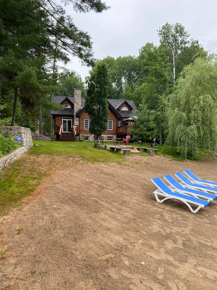 Newly Built 4 Season Cottage - Barry's Bay