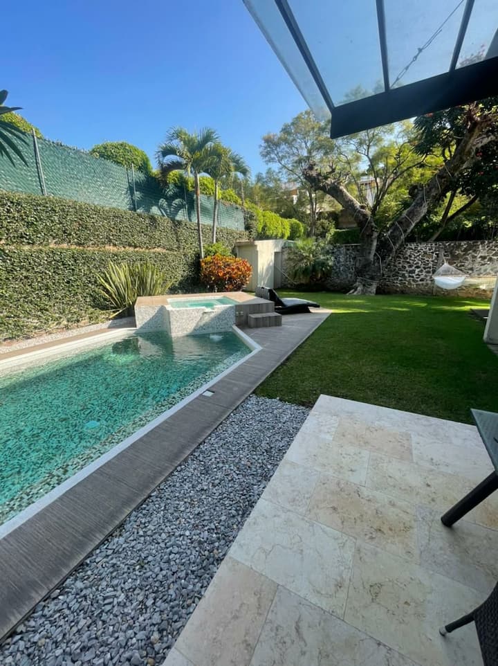 Doble Vigilancia Con Alberca Y Jacuzzi - Cuernavaca