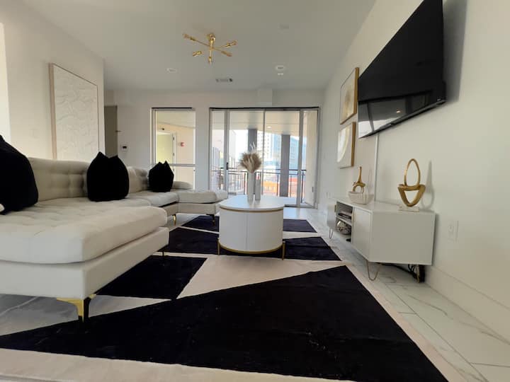 Urban Oasis~luxury City Views - ダラス