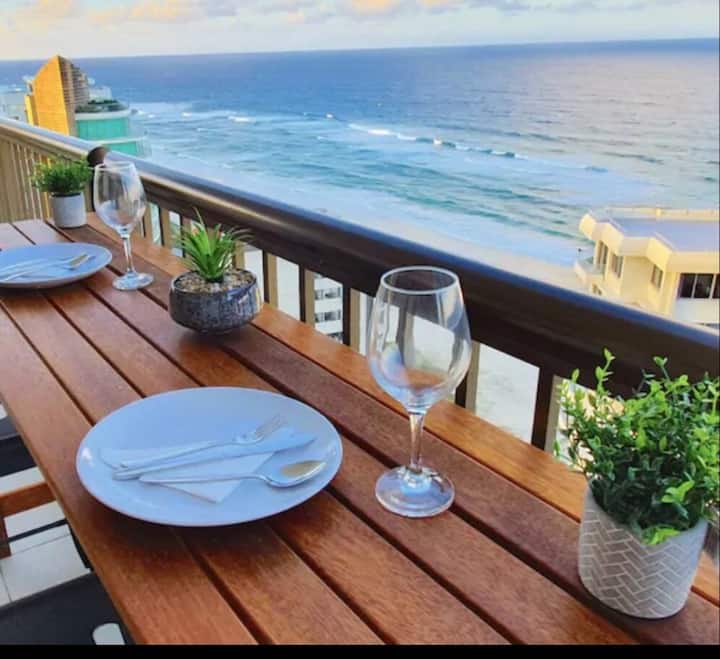 Amazing Ocean Views 22fl Private Room And Balcony’ - Surfers Paradise