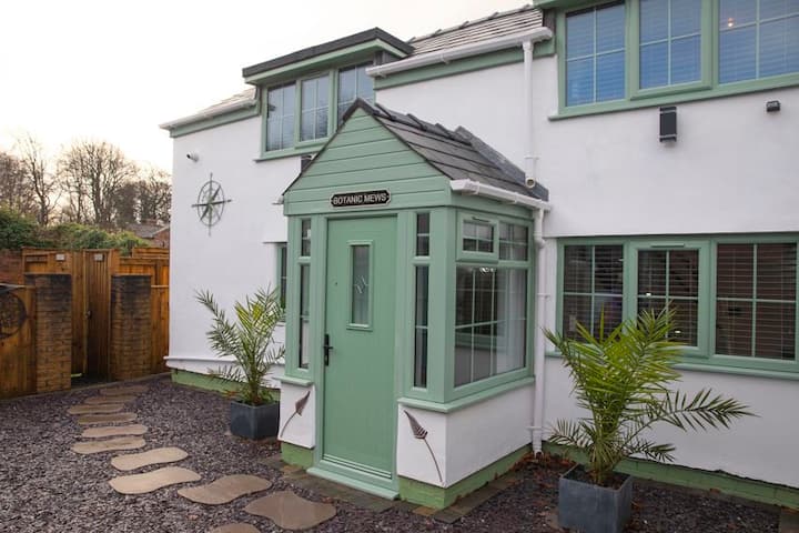 Botanic Mews - Southport