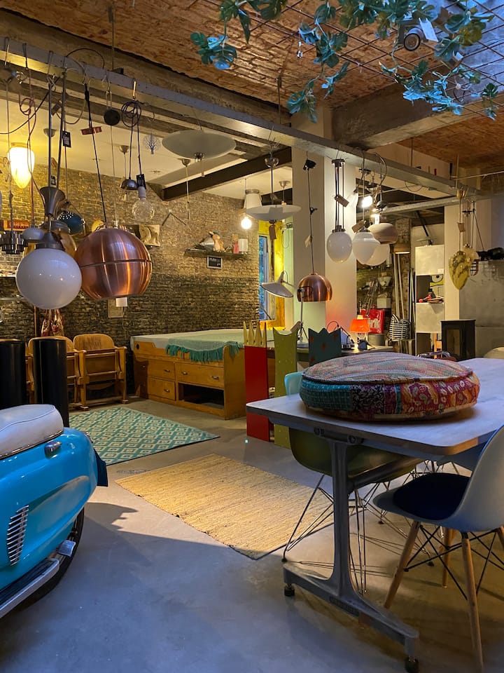 Loft In Old Vintage Lighting Shop - Rotterdam