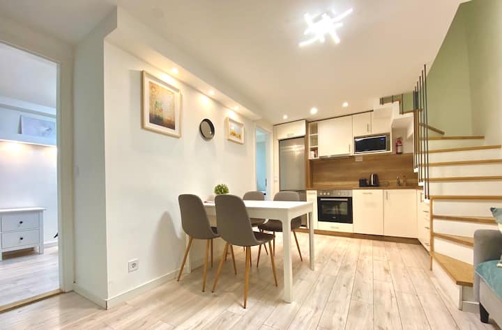 Cozy 3-bedroom Home In The Center - Budapest