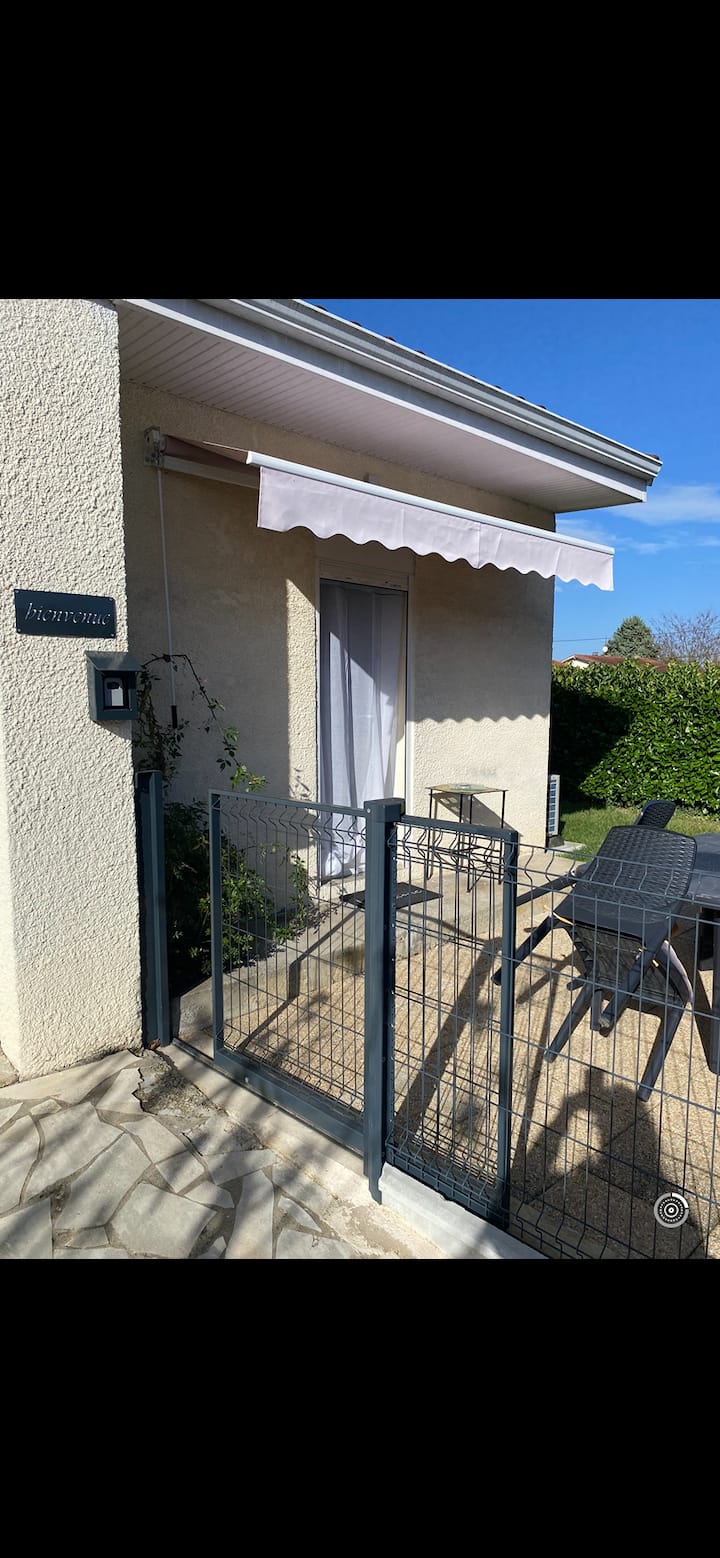 T2 Avec Clim, Terrasse Privé & Parking Gratuit. - Tarn-et-Garonne