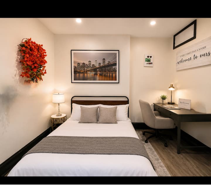 Downtown Apartment, (Queen Bed) With Private Bathroom, Private Kitchen, 7 Minutes From (Well Fargo) - Philadelphia, PA