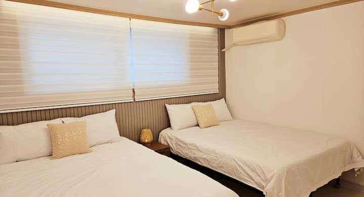 K3 Open Sale 홍대입구역7번출구 도보3분 2room 3bed - Seoul