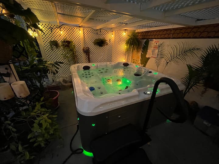 Bay Area Garden Cottage - Benicia, CA