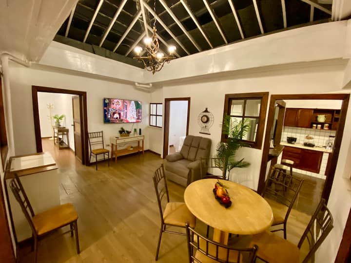 Departamento Centro Histórico 1 Cuadra De Catedral - Cuenca