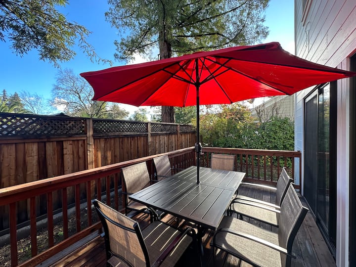Farmhouse Retreat Downtown Saint Helena - St. Helena, CA