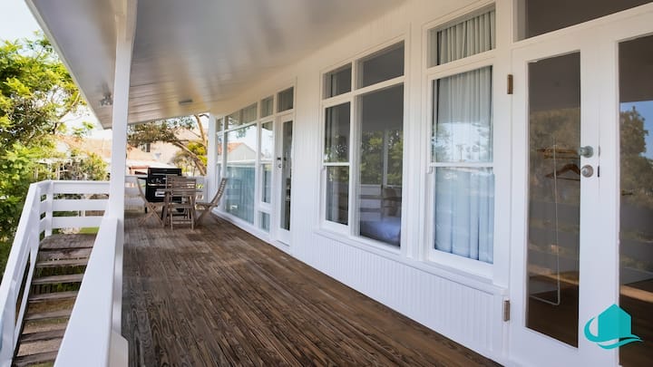 Cove On Caves - Minutes From The Beach - Newcastle