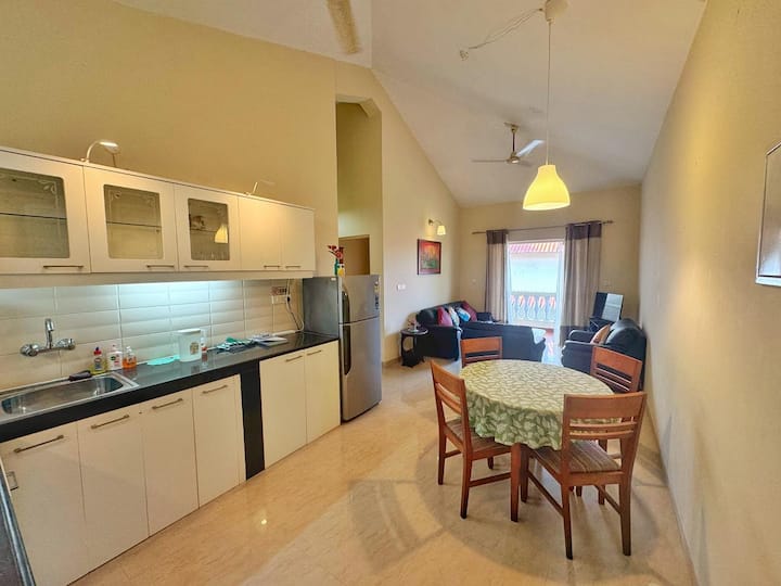 Coastal Haven Luxury 2bhk ~ 2 Mins From Beach - Goa
