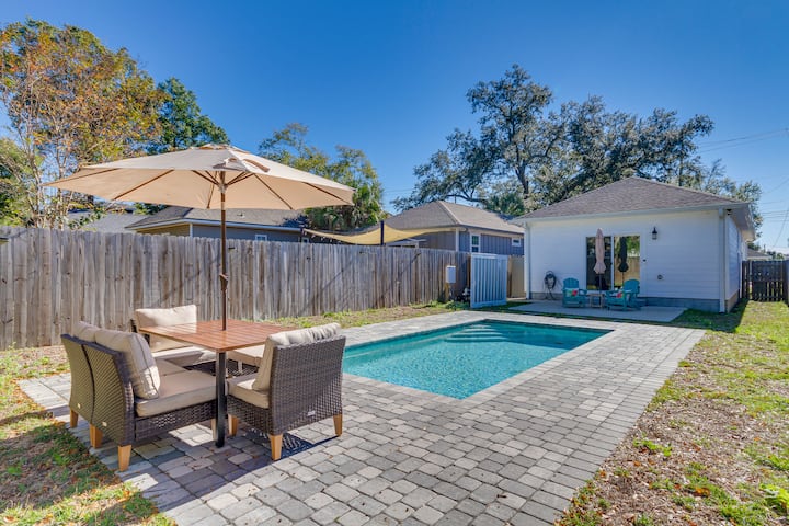 Modern Pensacola Vacation Home W/ Private Pool! - Pensacola, FL