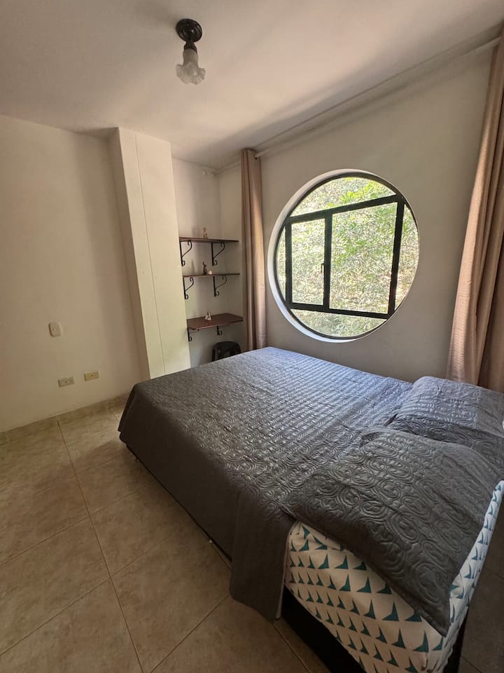 Casa Amplia En Buenos Aires - Medellín