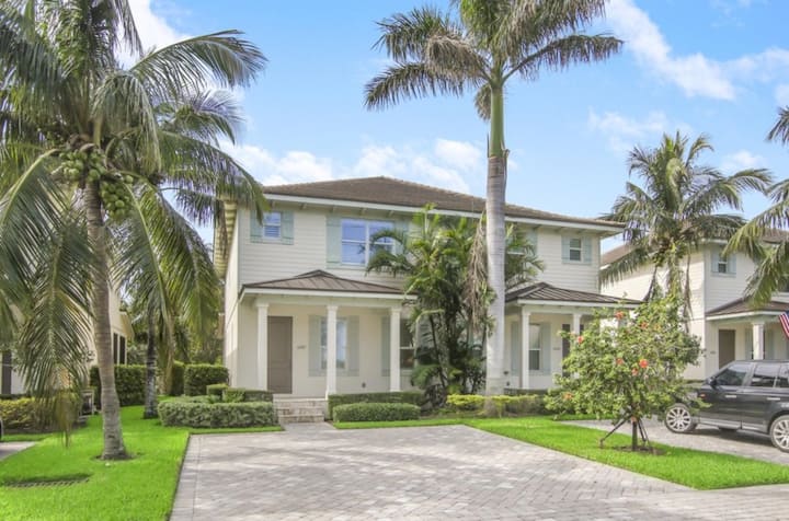 Hutchinson Island Beach Retreat! - Stuart, FL