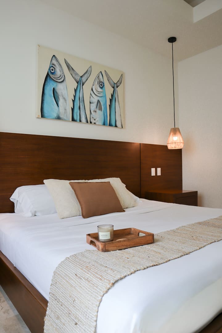 Spacious King Room Steps From Cancun Beach - Cancún