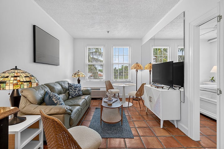 Specialofferpool/stepstobeach/1brbliss - Palm Beach, FL