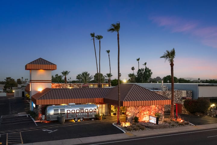 A Hidden Gem Boutique Hotel In Scottsdale - Tempe, AZ