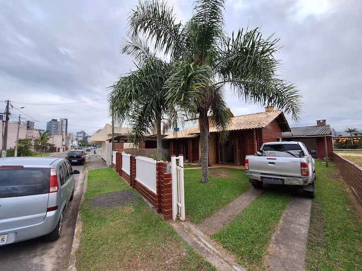 Casa Com Quintal Compartilhado Próxima De Torres - Torres