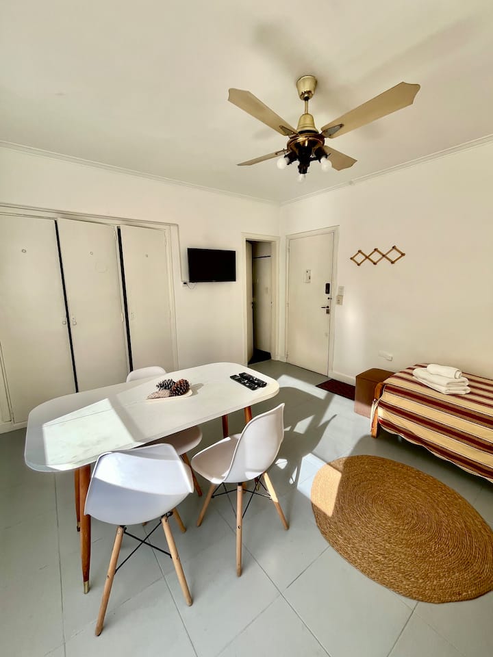 Estudio Luminoso En Pleno Centro - Mar del Plata