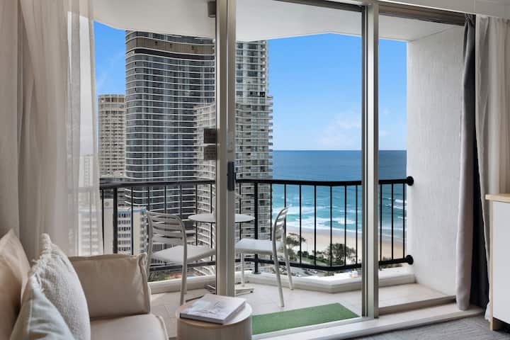 20th Level Ocean View Luxury Studio 2 Min To Beach - Surfers Paradise