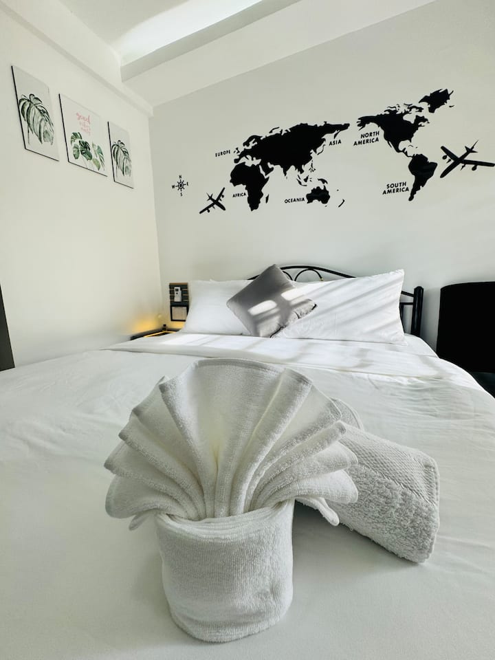 Pililla Rizal Townhouse Studio + Private Lap Pool - Baras