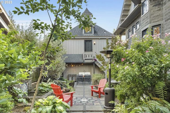 Quirky Loft By Alberta Arts District - Portland, OR