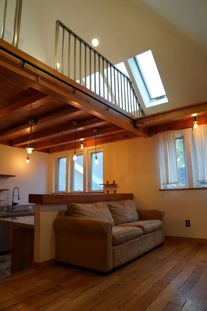 Quirky Loft By Alberta Arts District - Portland, OR
