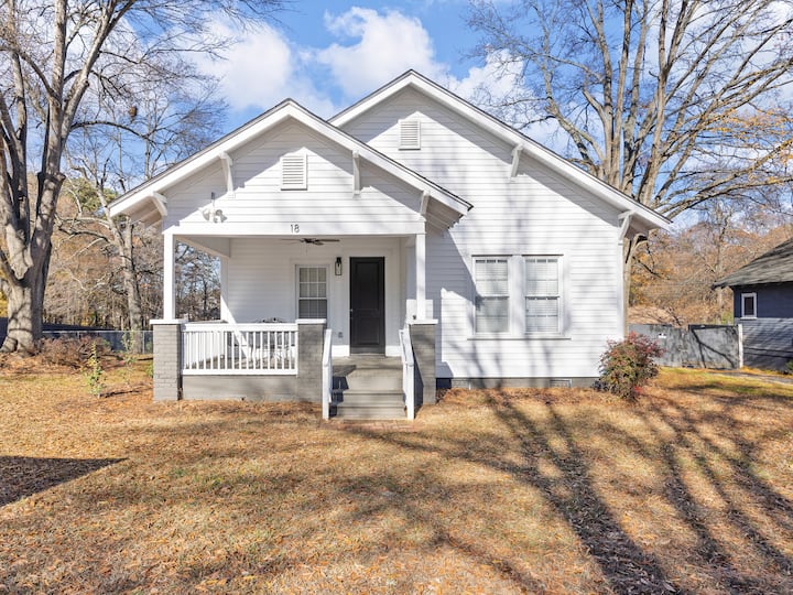 Oak Leaf Cottage - Greenville, SC