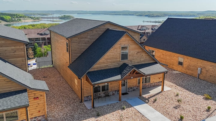 Lake Haven-brand New W/ Incredible Views! - Branson, MO