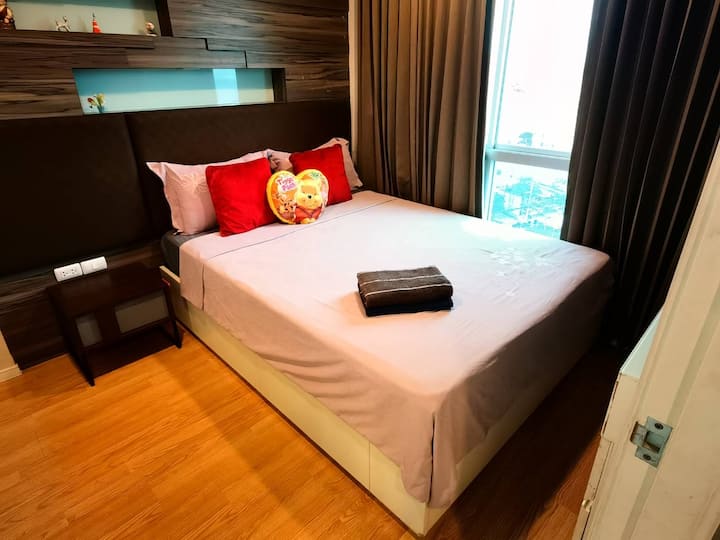 4.5, Pattaya Lumpini Naklua, High Floor Sea View Room In The City, 33 Sqm, One Bedroom And One Living Room - Pattaya City