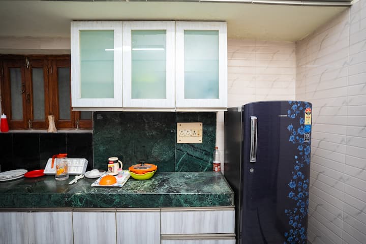 Ground Floor Full Ac Anshi Home Stay - Varanasi