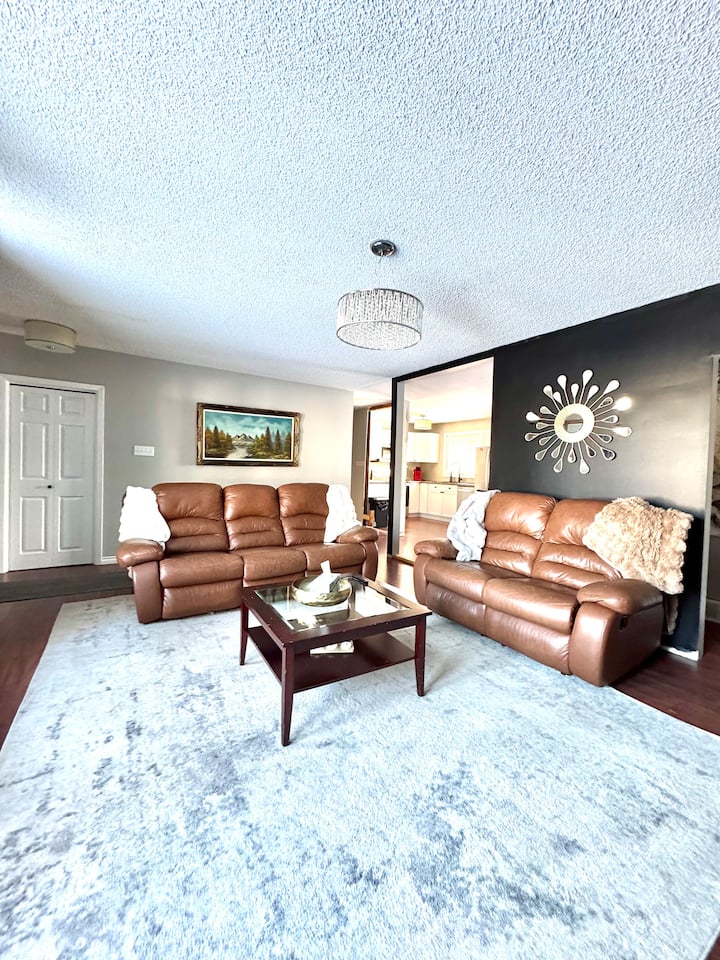 The Vintage Bungalow Yorkton Family Friendly - Yorkton