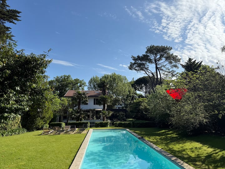 Maison De Charme  Avec Dépendance - Bayonne