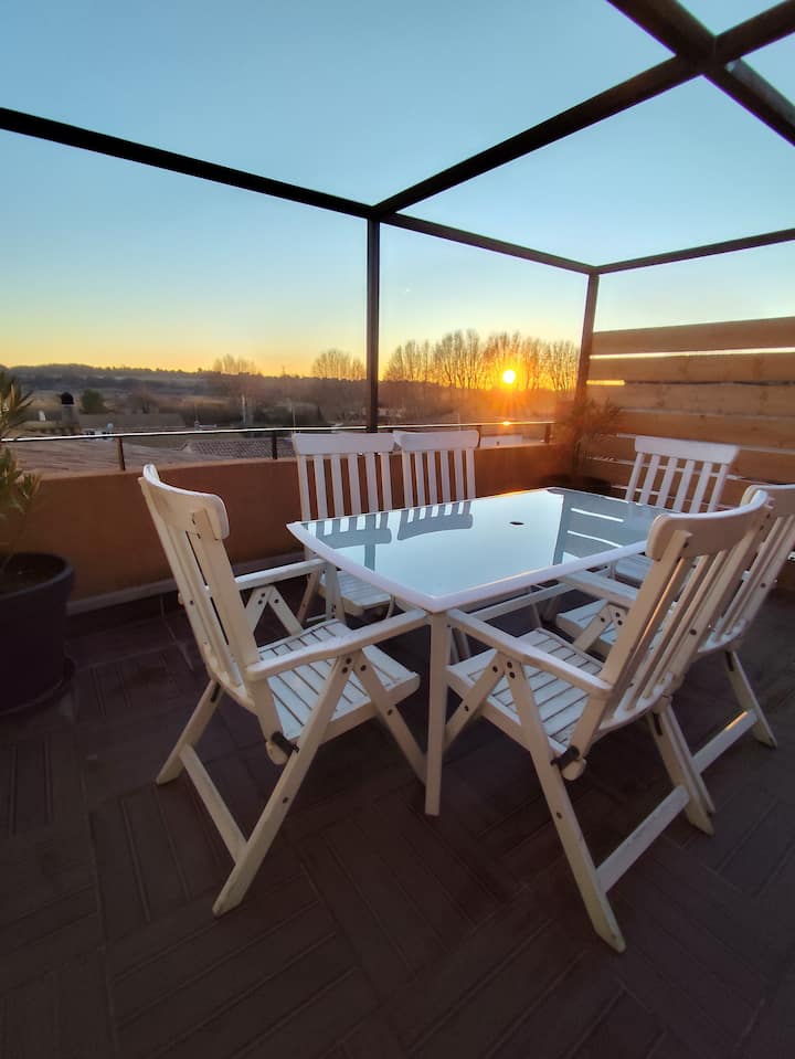 Gîte Climatisé +Toit Terrasse Avec Vue Etang - Istres