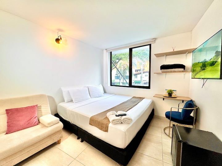 Deluxe Boutique Con A/c, La 70 (209) - Medellín, Colombia