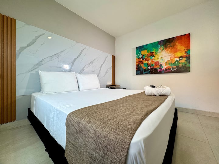 Deluxe Boutique Con A/c, La 70 (210) - Medellín