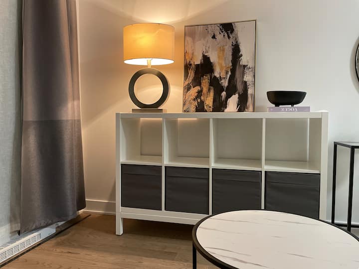 Newcondo- Near Uqam -1 Bedr- Idea 2 Students Share - Laval