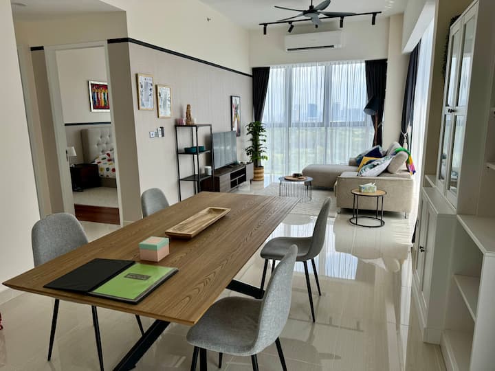 2 Bedroom Luxury Resort Condo @Klgcc - Petaling Jaya