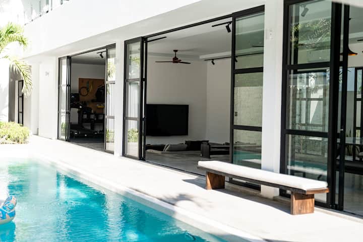 Private Roomd3 Breakfast/kit/gym/legain/kuta Beach - クタ