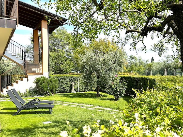 Private Garden, Large Spaces And Countryside Views - Manerba del Garda