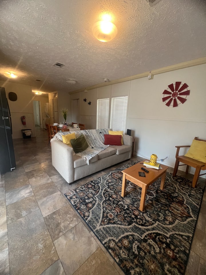 Adorable Mobi-home Near Lake - Willis, TX