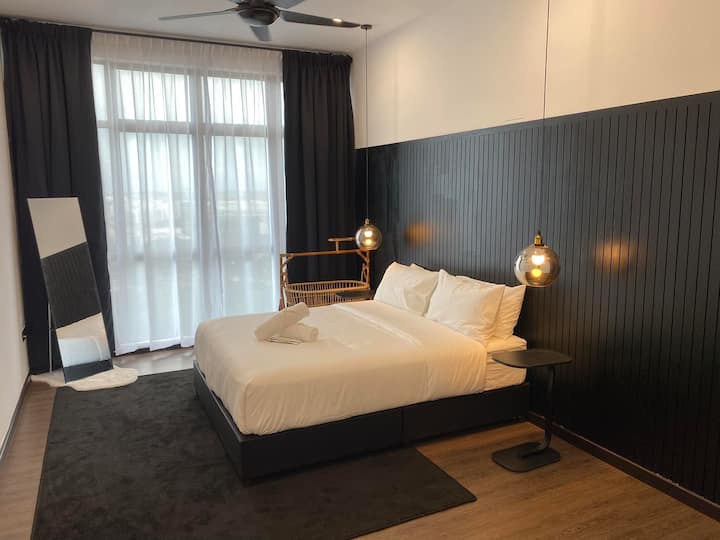Jb Town Cozy Apartment W Balcony & 2 Parking - Johor Bahru