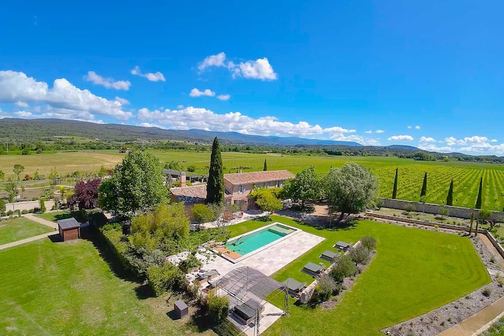 La Pergoline - Grand Mas Rénové, Piscine & Jacuzzi - Saint-Saturnin-lès-Apt